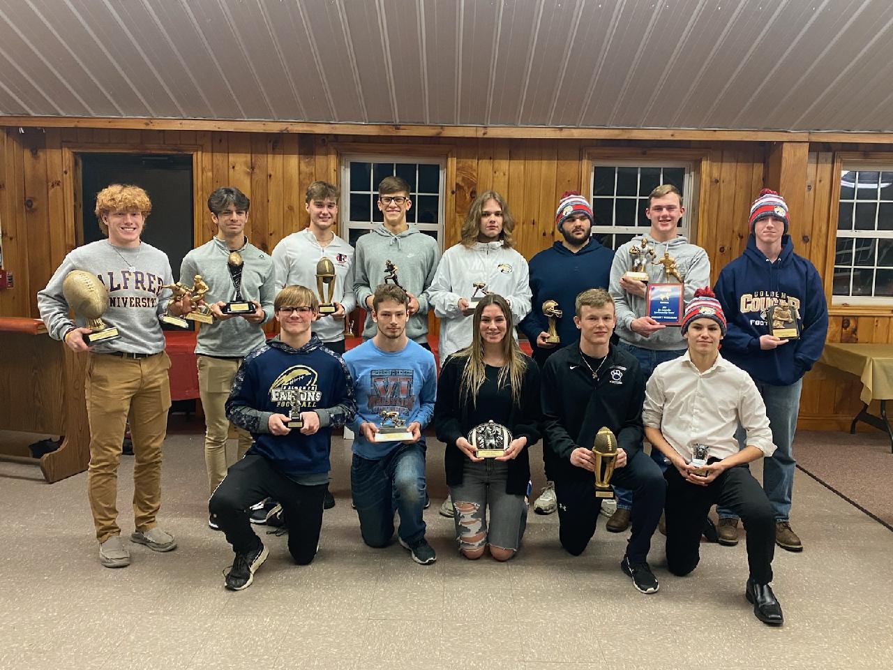 Golden Cougars hold awards ceremony | News, Sports, Jobs - Observer Today